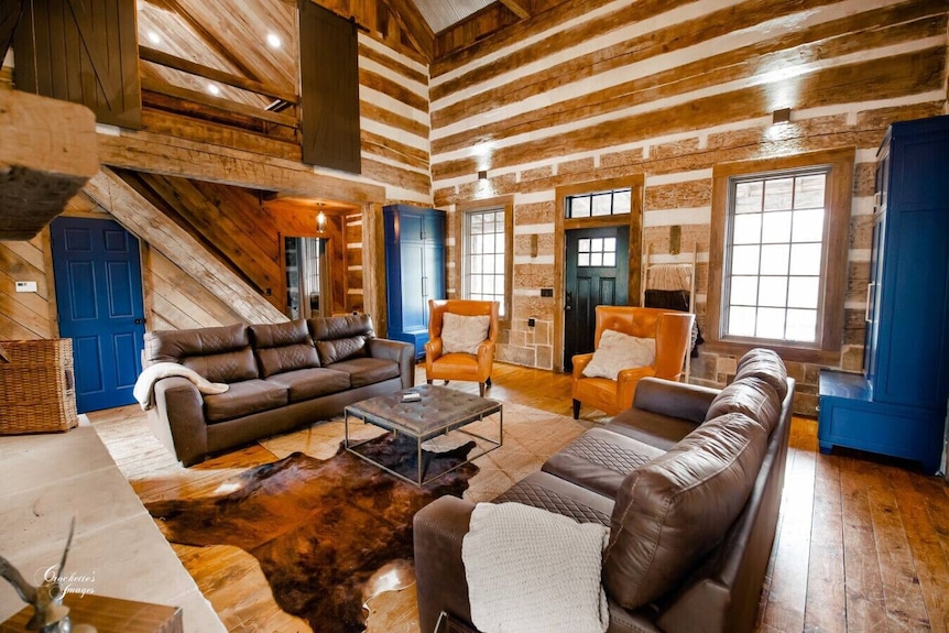 Gorgeous 1856 Log Cabin, Completely Renovated - Trail of Tears State Park, Jackson