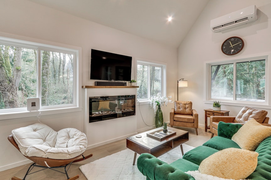 Near Rivers & Boating: Home W/ Hot Tub In Longview - Longview, WA