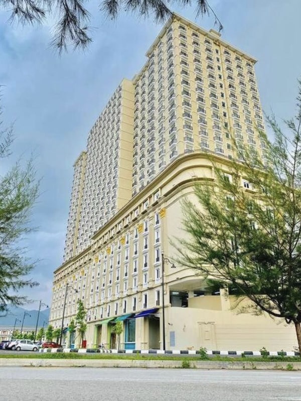 Champs Elysees Homestay By Landmark - Kampar