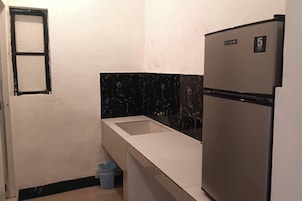 Quarto Familiar | Minibar, secretária, Wi-fi grátis, roupa de cama fornecida