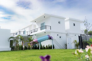 Villa Nobre, piscina privativa, vista para a montanha | 3 quartos, secretária, Wi-fi grátis, roupa de cama fornecida