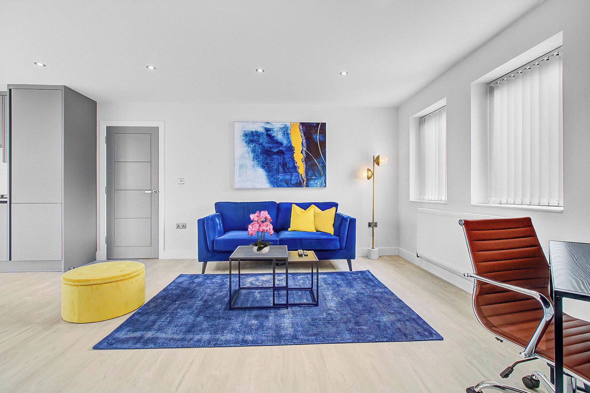 Hybrid Resi - Uxbridge | 3 Bed Apartment - 海斯