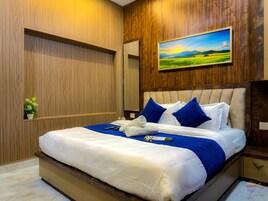 Quarto Deluxe | Roupa hipoalergénica, cofre no quarto, quartos insonorizados 