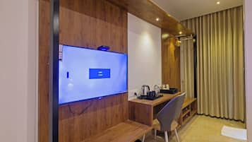 Quarto Twin Deluxe, 1 quarto | Sala de estar