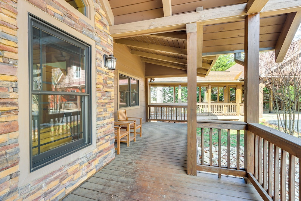 Blue Ridge Orchard Overlook' Cabin W/ Hot Tub - Blue Ridge, GA