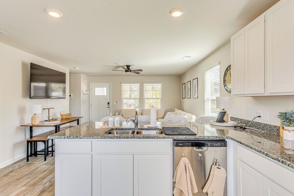 Near Golf Courses: Cozy Home In Ocean Isle Beach! - Sunset Beach, NC