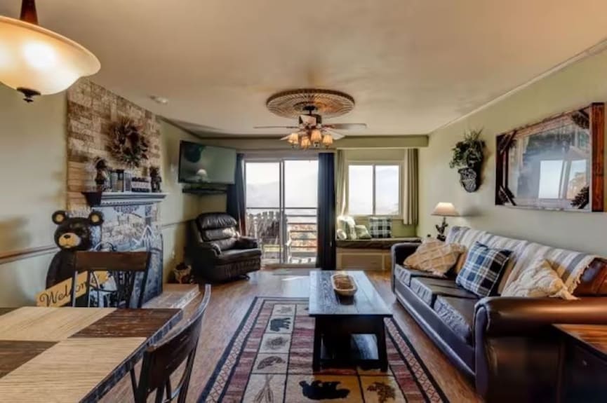 Mountaintop Condo With Incredible View Of Mountains - Tennessee