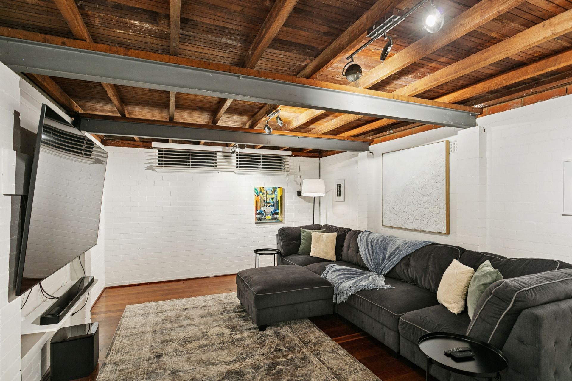 North Fremantle Retreat | Walk To Beach, River & Train - Fremantle