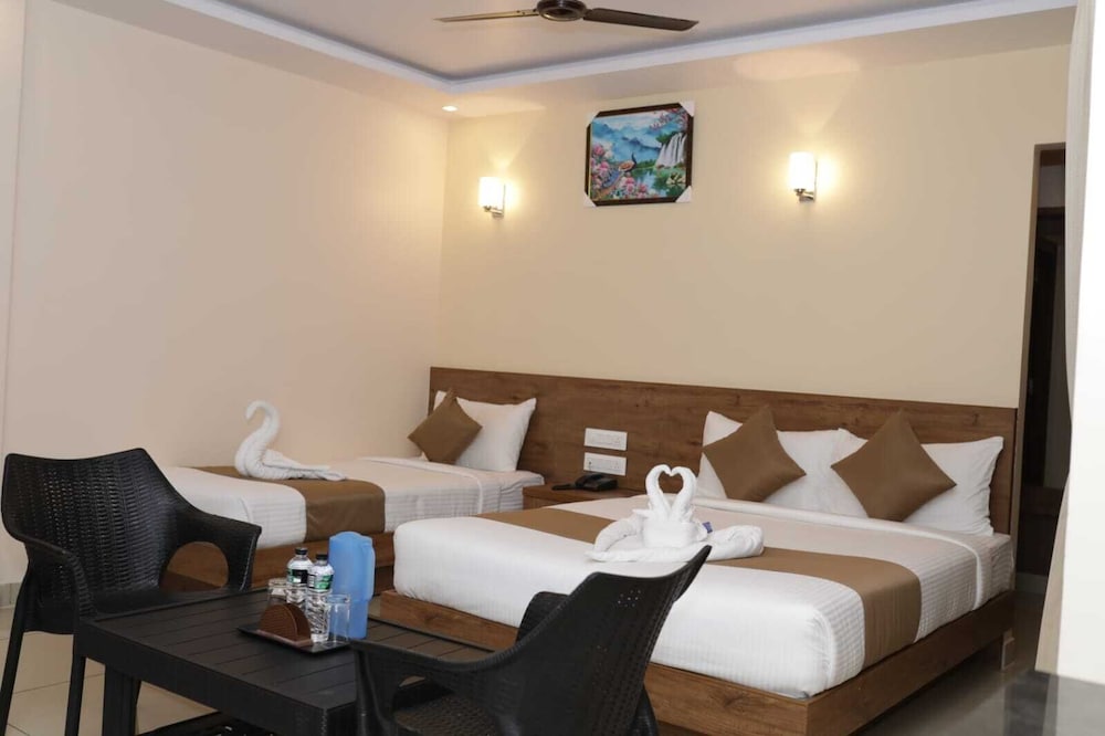 Hotel Gemars Infinity - Mysore