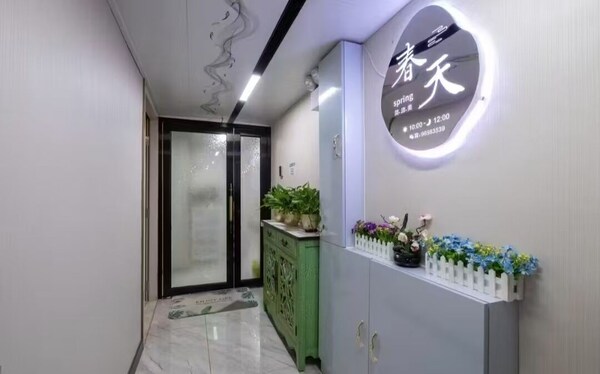 Spring Inn - Central