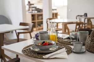 Pequeno-almoço continental diário incluído 