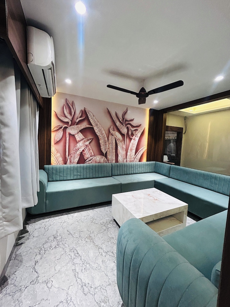 Hotel Care Residency - Indore