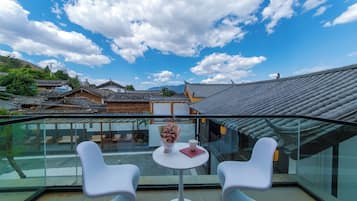 Quarto casal clássico, vista para o jardim | Vista do quarto
