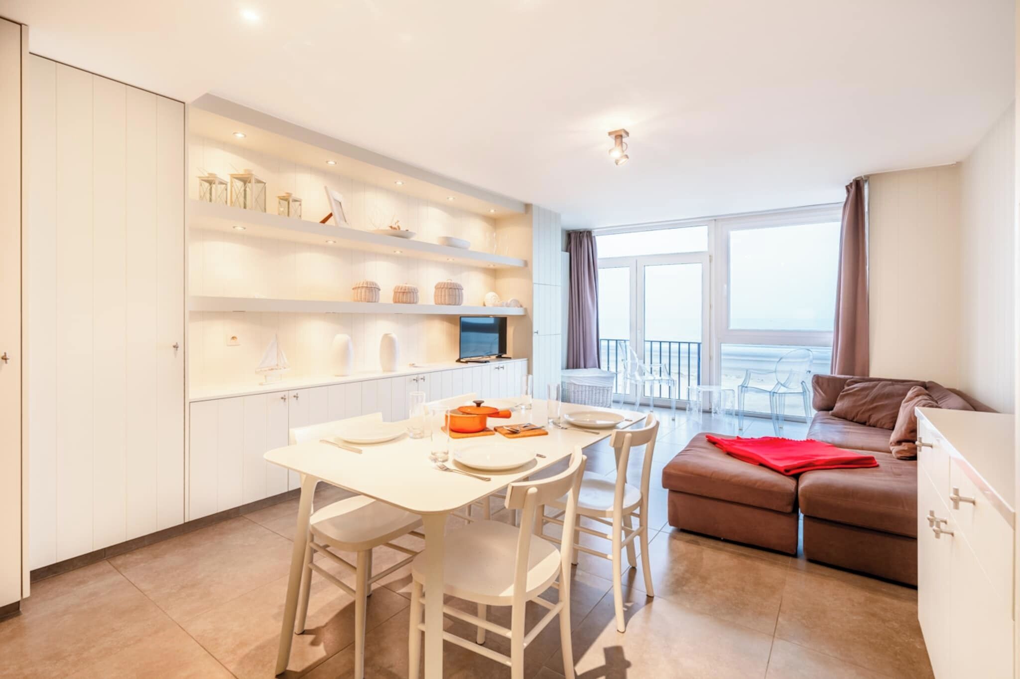Apartment On The Coast With Beach Access - Koksijde