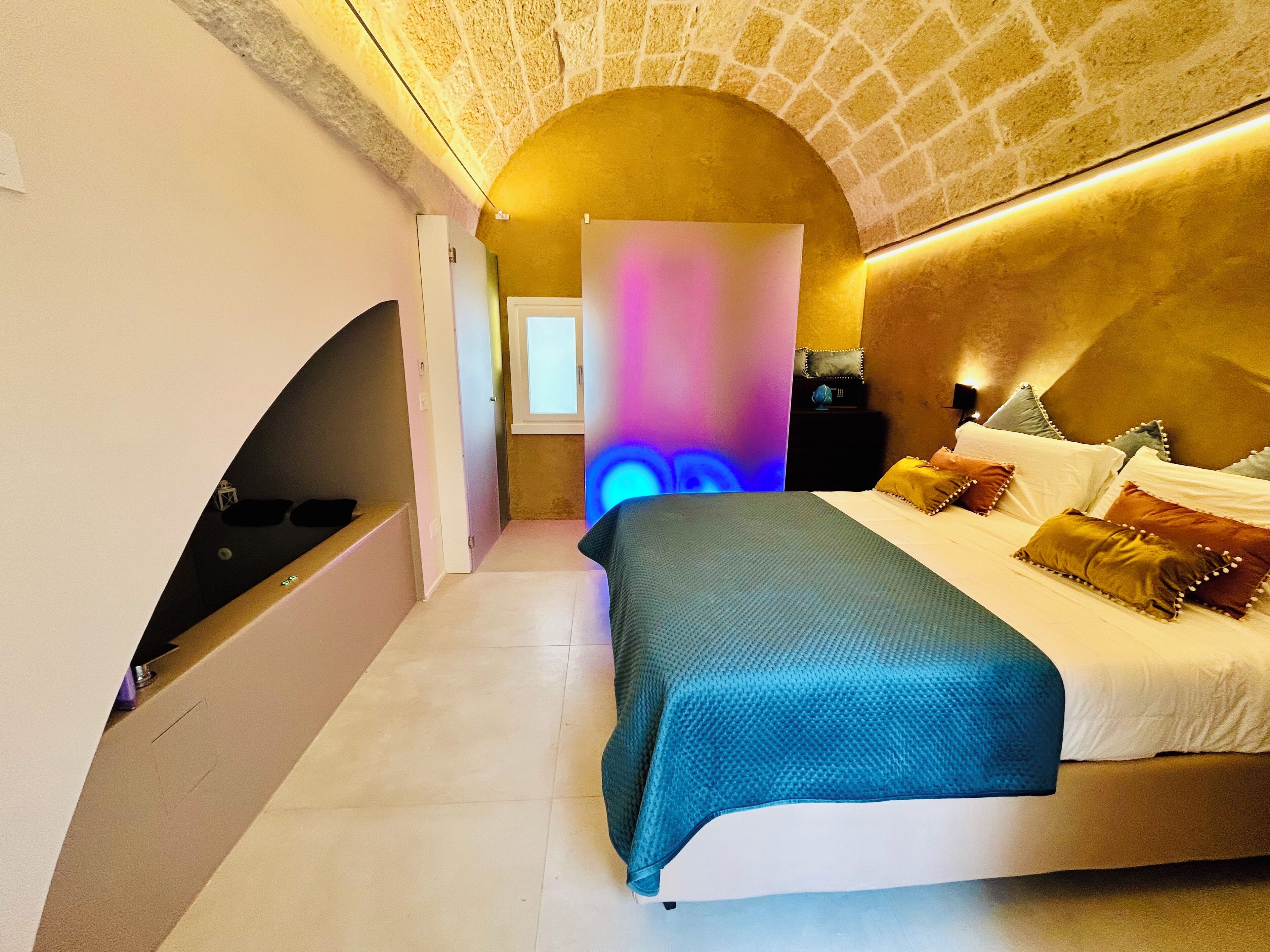 La Piazzetta Spa Room, A Charming Central Accommodation With A Private Pool - Polignano a Mare