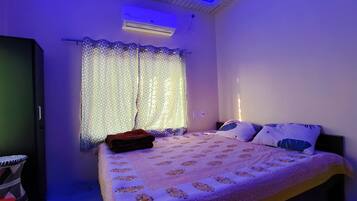 Quarto Duplo de Luxo, varanda, vista para o jardim | Wi-fi grátis