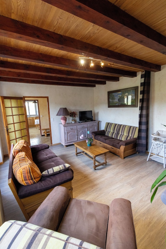 Gîte "La Partie De Bise", Le Barboux, 12 Couchages - Doubs