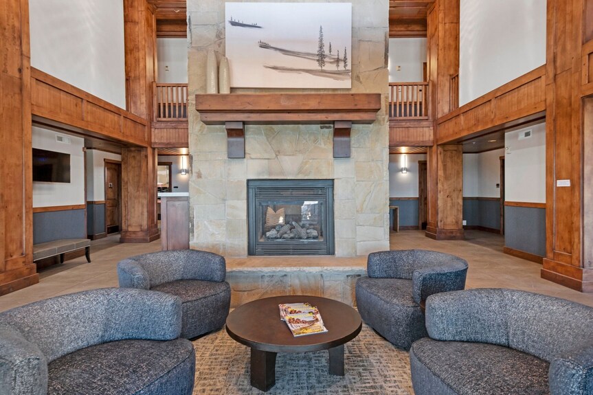 425a Mountain Getaway King Suite W/jetted Tub Pool Hot Tub Gym @ Canyons Village - Utah