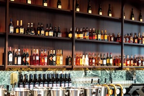 4 bares/lounges, bar na cobertura