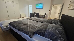 1 quarto, roupa de alta qualidade, edredões de penas 
