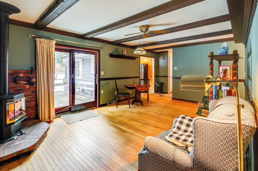 9 Mi To Lake George Village: Home In Queensbury - Glens Falls, NY