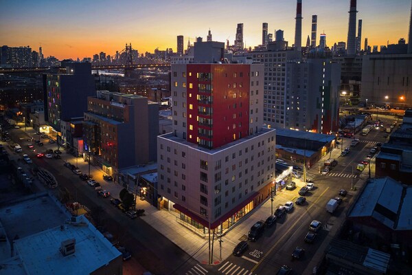 The Nedia, Bw Signature Collection - New York