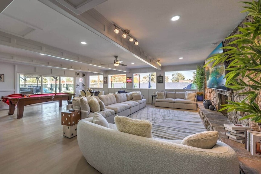 The Grand Speakeasy Estate Luxe Vegas Retreat! - 헨더슨