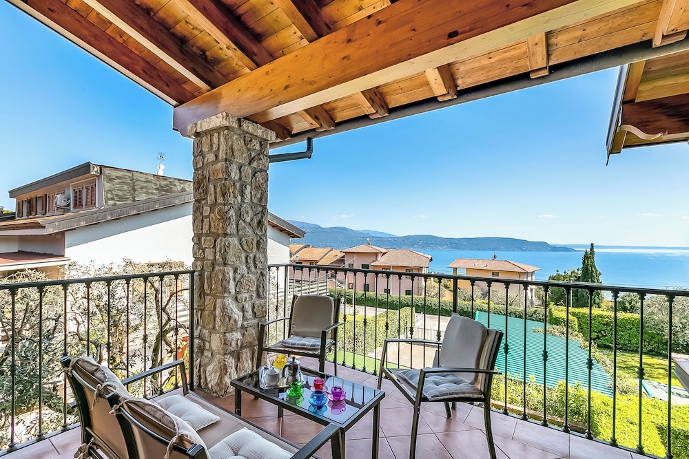 Julia's House With Lakeview And Shared Pool - Toscolano-Maderno