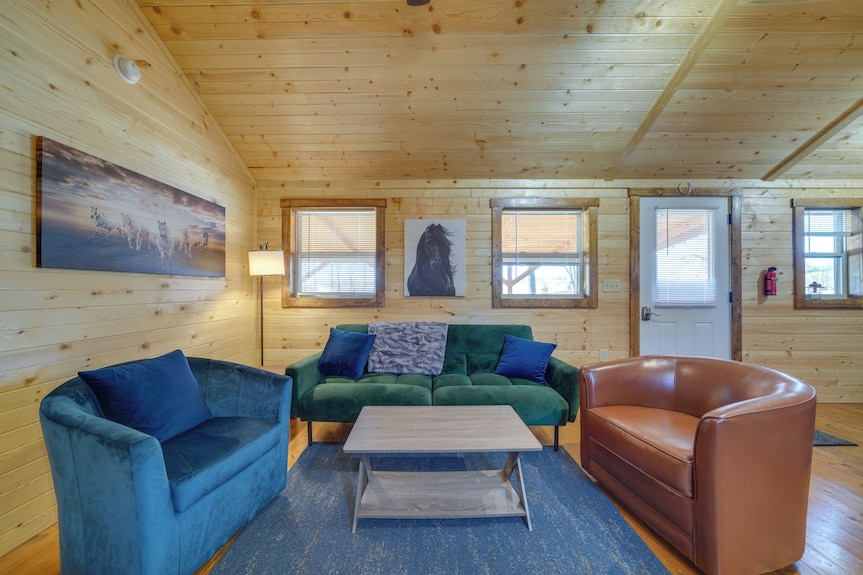 28 Mi To Downtown Louisville: Serene Farm Getaway - Kentucky