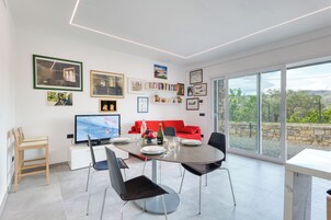 Apartamento Standard, vários quartos (Gemma Marina near Villa Grock Museum) | Restaurantes