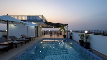 5 piscinas exteriores