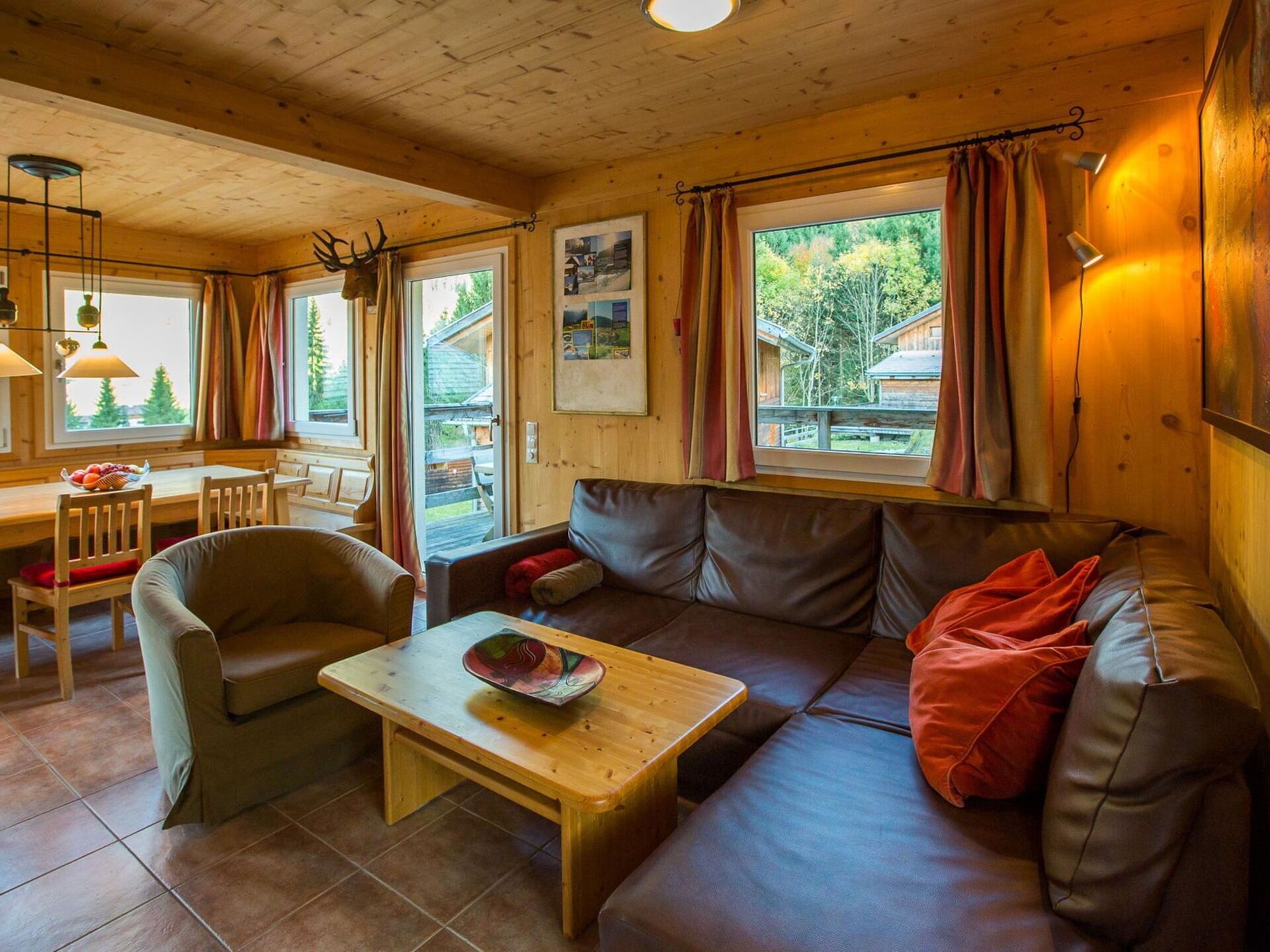 Angenehme Wohnung In Einem Ferienhaus Mit  W-lan, Pool, Tv, Terrasse Und Haustiere Erlaubt - Abtenau