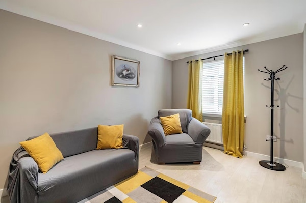 글래스고 스텝스의 매력적인 3 베드룸 집 - 정원 및 파티오 - 글래스고