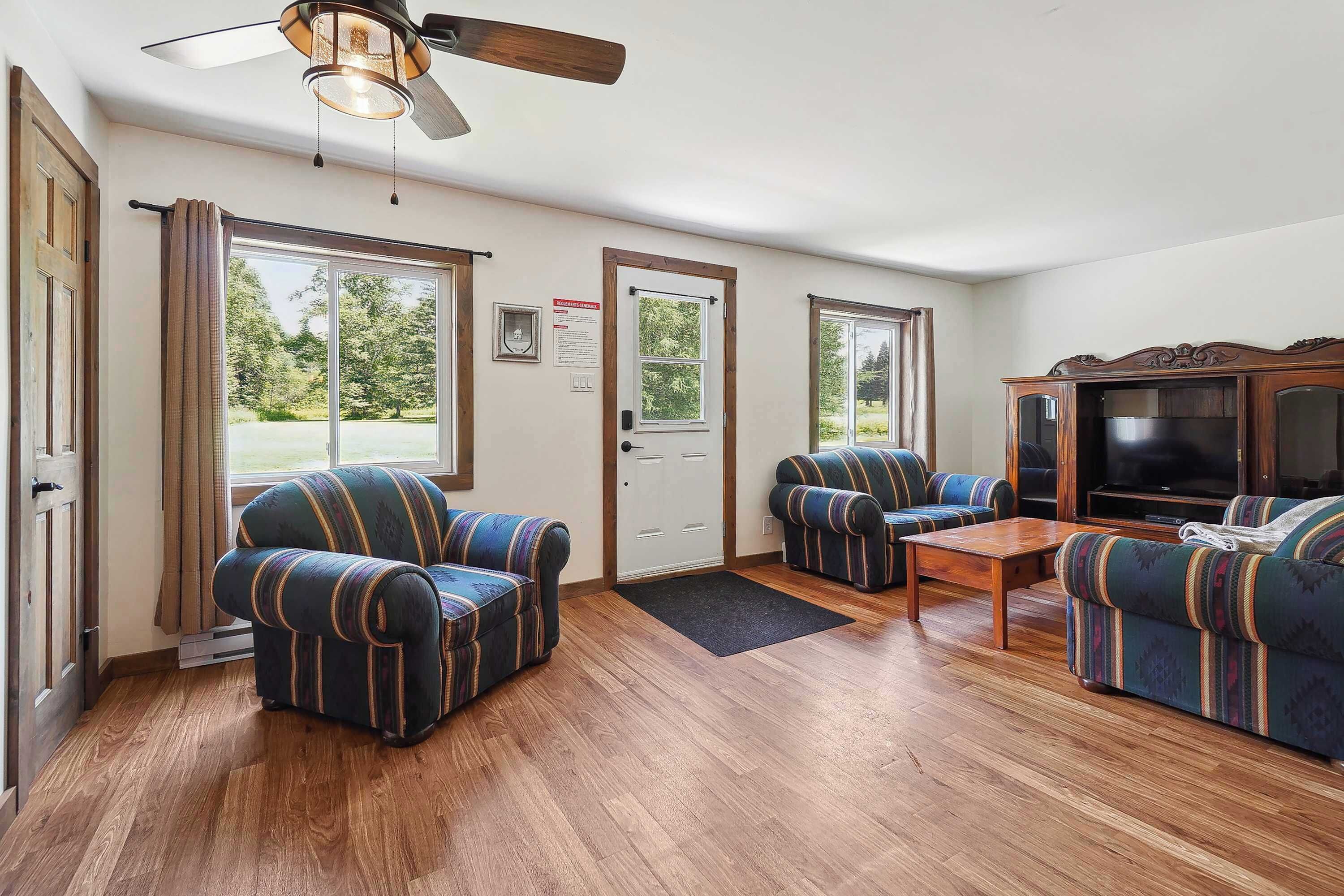 Lake Taureau - Le Mystic - Quebec