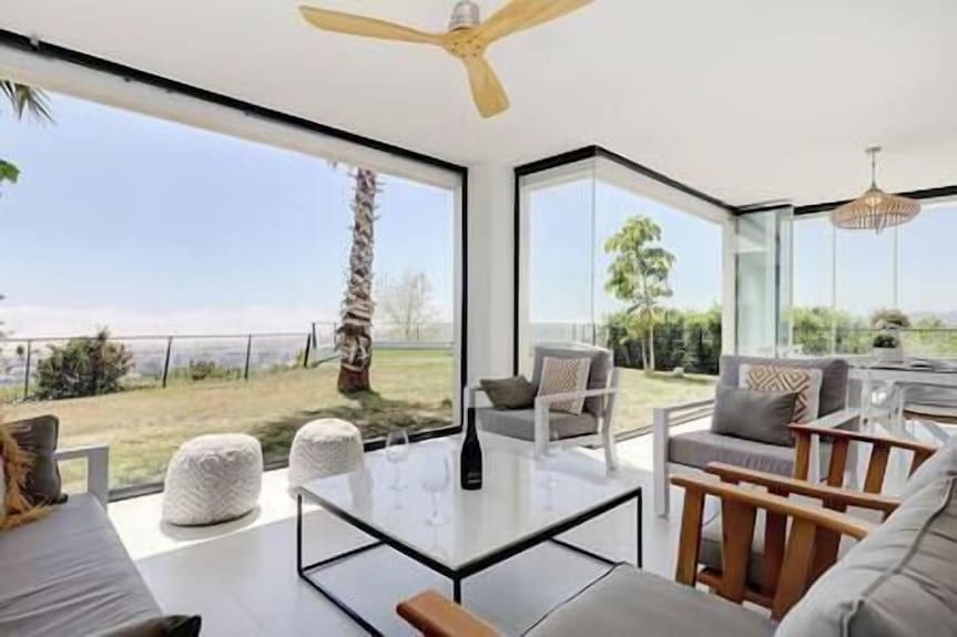 Ground Floor 4 Bedroom Apartment @ Estepona Hills! - Estepona