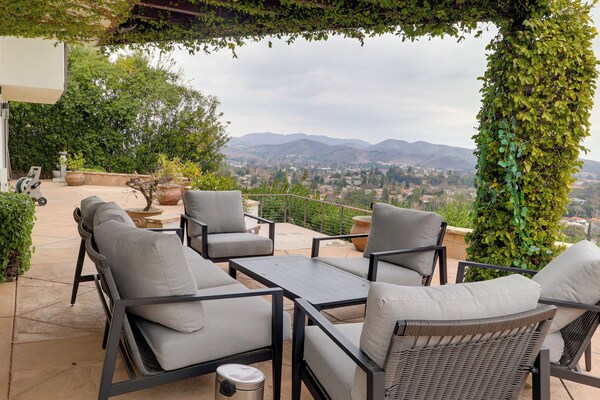 2 Mi To Promenade At Westlake: Mtn-view Haven! - Thousand Oaks, CA