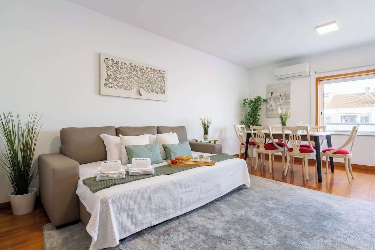 Spacious Escape Near The Beach By Host Wise - Matosinhos