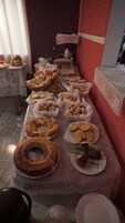 Pequeno-almoço tipo buffet diário incluído 