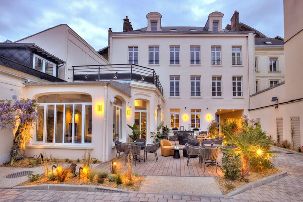 The Originals Boutique, Hôtel 3 éToiles Les Coulisses Du Théâtre - Aisne