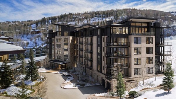 Snowmass Lux Getaway By Snowmass Vacations - Aspen, CO