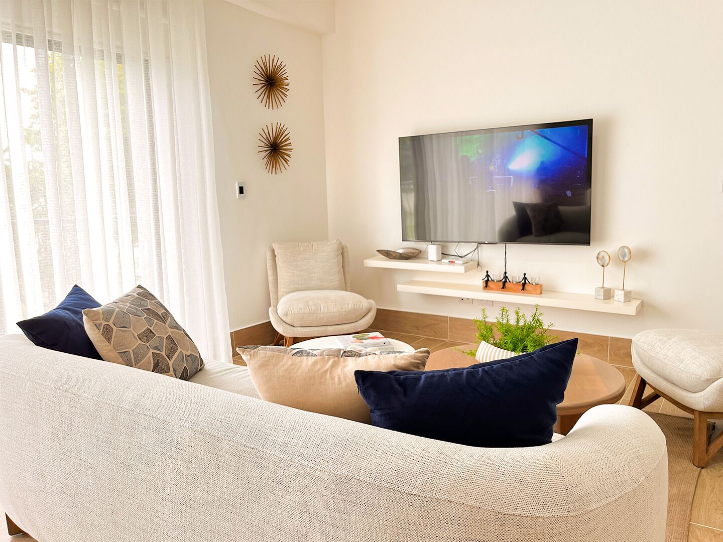 Cozy 2-bedroom Apartment With Ac, Wi-fi & Balcony In Enchanting Puerto Plata - Puerto Plata