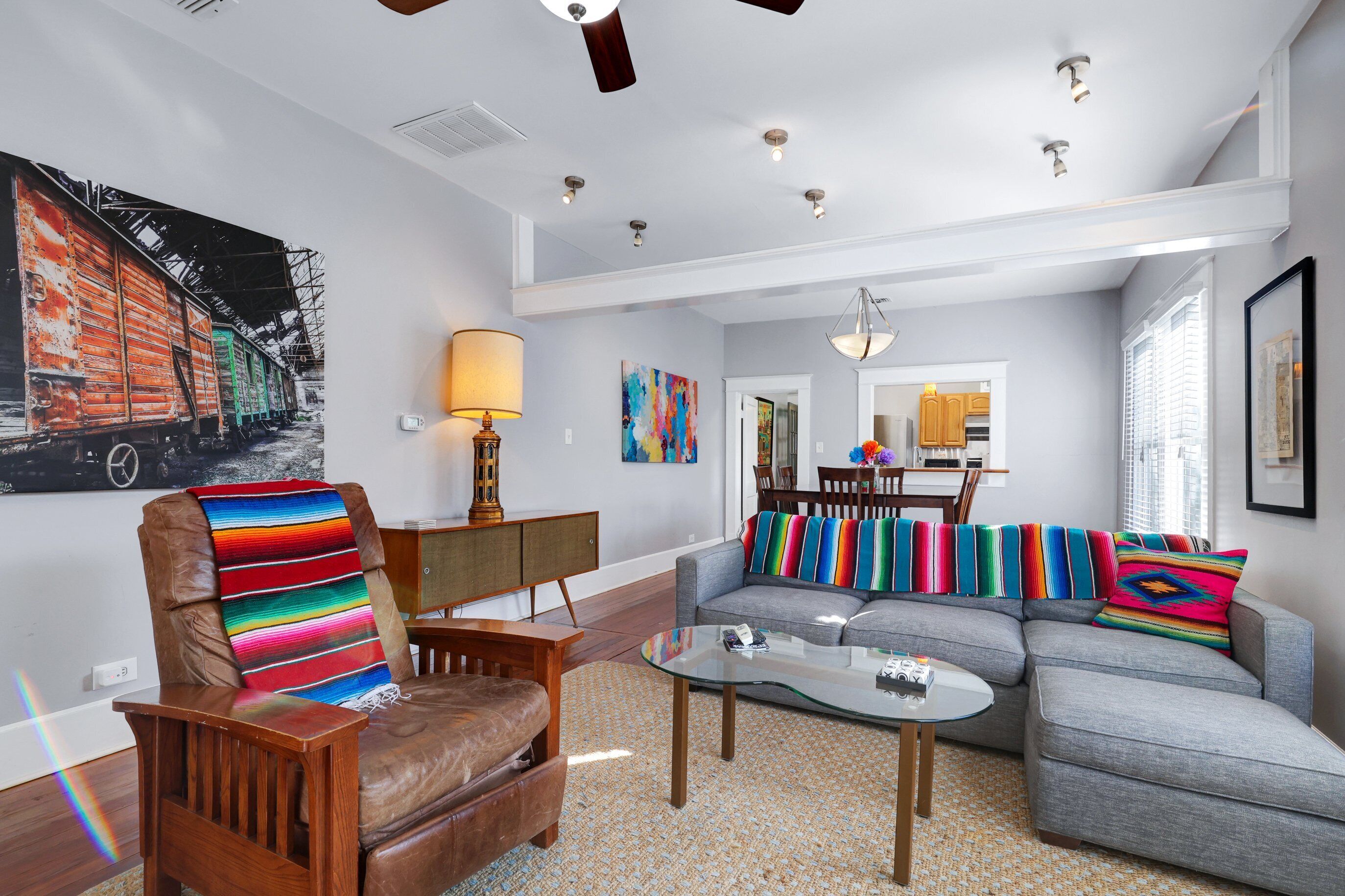 Mosaic - A Birdy Vacation Rental - Alamo Heights, TX