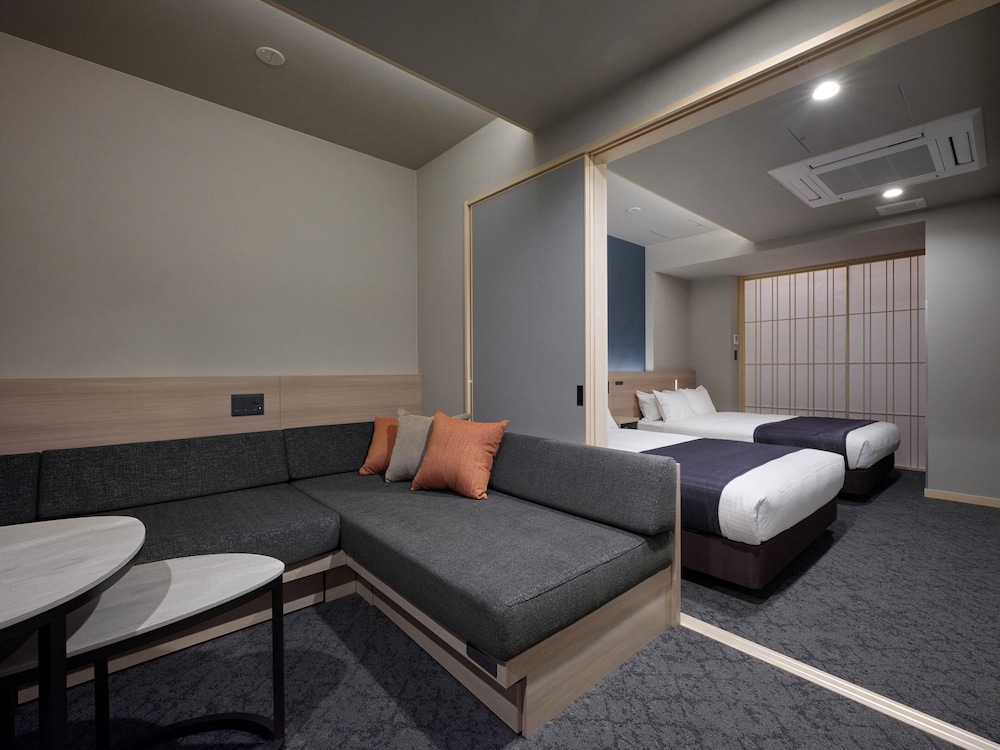 Premium Apart Monday Kyoto Gojo - Kyoto