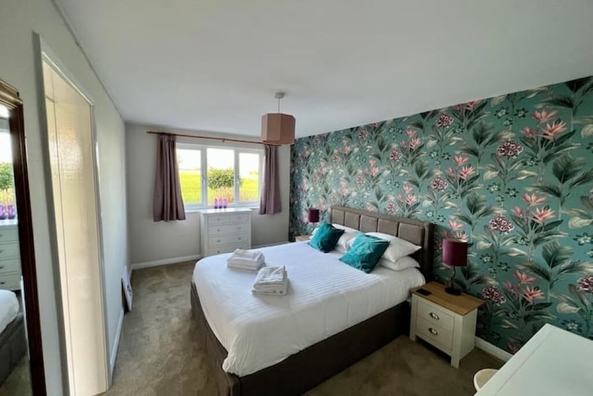 Primrose At Moorhead Country Holidays - The Milky Way Adventure Park