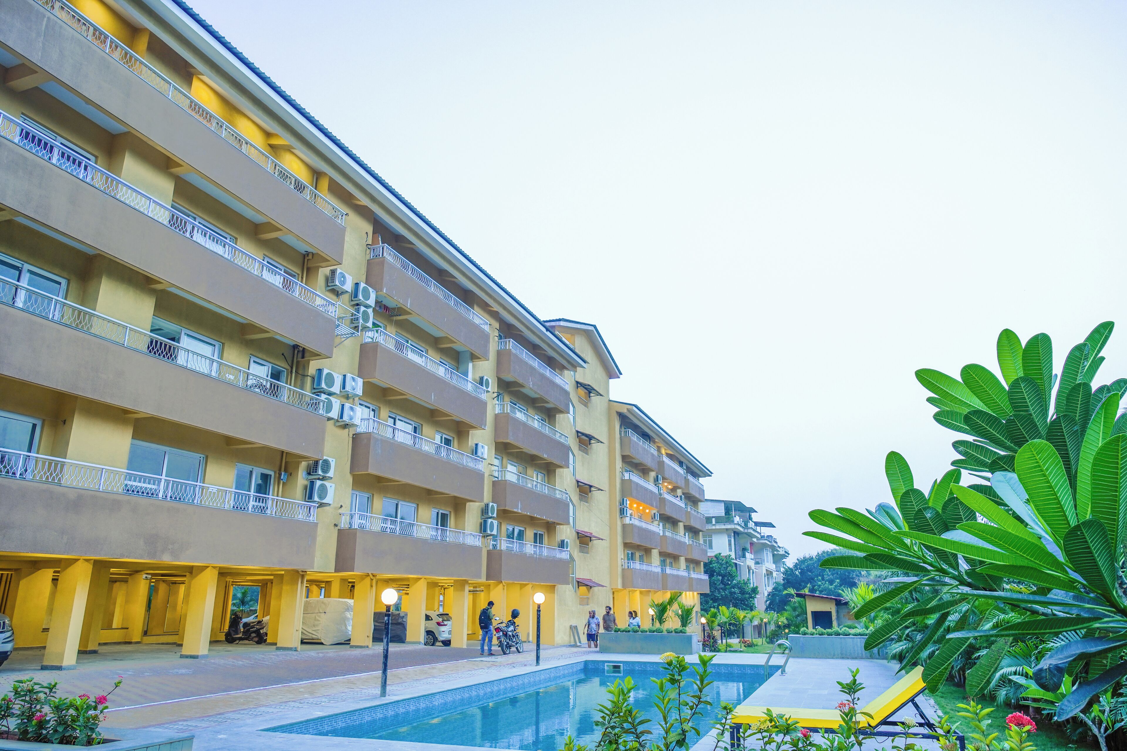2 piscinas externas