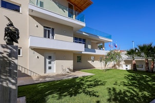Apartamento Comfort, ar condicionado, vista para o jardim | Vista para o jardim