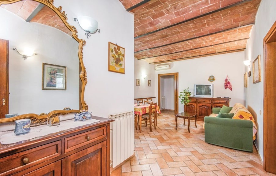 Cosy Apartment In Villa For 2 Guests With A/c, Pool And Tv, Close To Siena - Poggibonsi