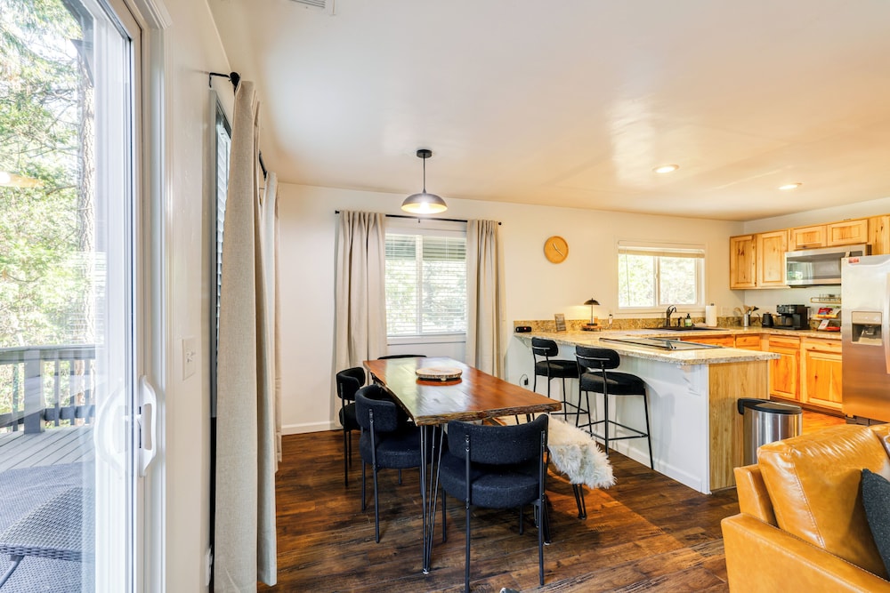 Access To Pine Mountain Lake: Family Cabin W/ Deck - Pine Mountain Lake, CA