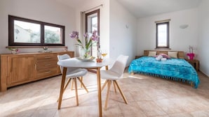 Villa, 4 quartos, pátio, vista para o jardim | 4 quartos 