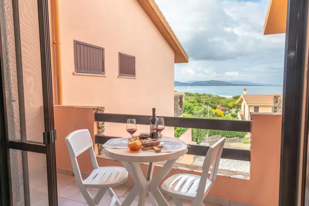 Comfort And Privacy For 4 Guests By La Pelosa Beach - Stintino